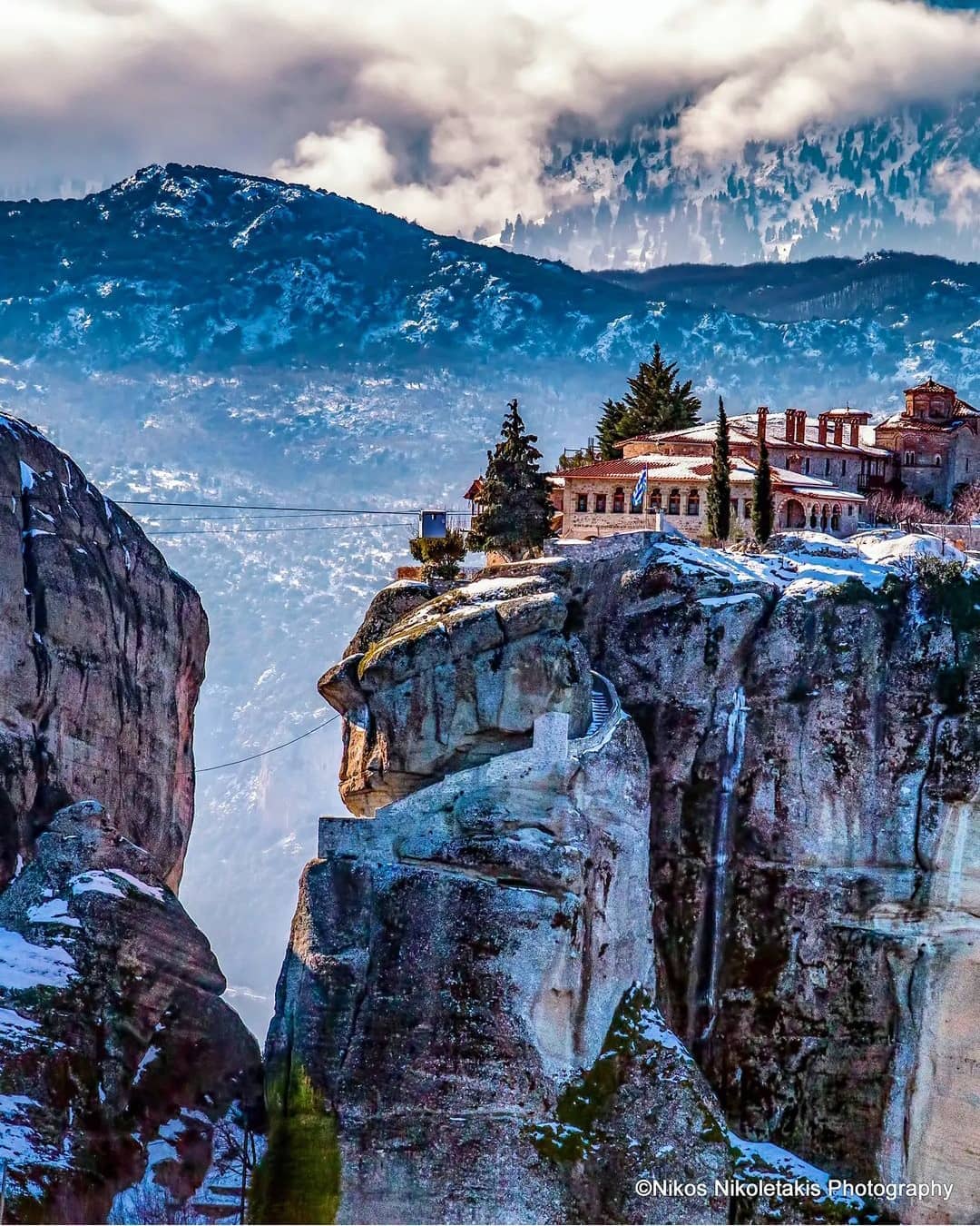 Monasteries of Meteora in the winter - Ela Meteora Trikala